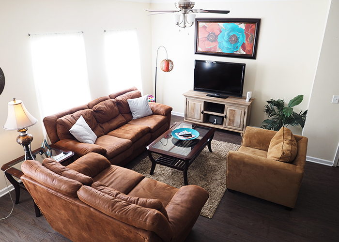 Furnished vs. Unfurnished Knoxville Student Apartments Furnished vs. Unfurnished Knoxville Student Apartments